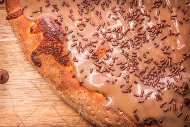 BRIGADEIRO 16" - 8 SLICES | Pinotti's Pizza